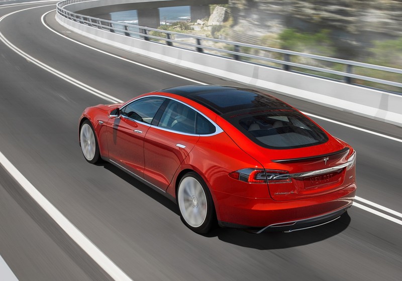 消費者情願向上升級 《Tesla Model S 60/60D》入門款今年4月中開始停售