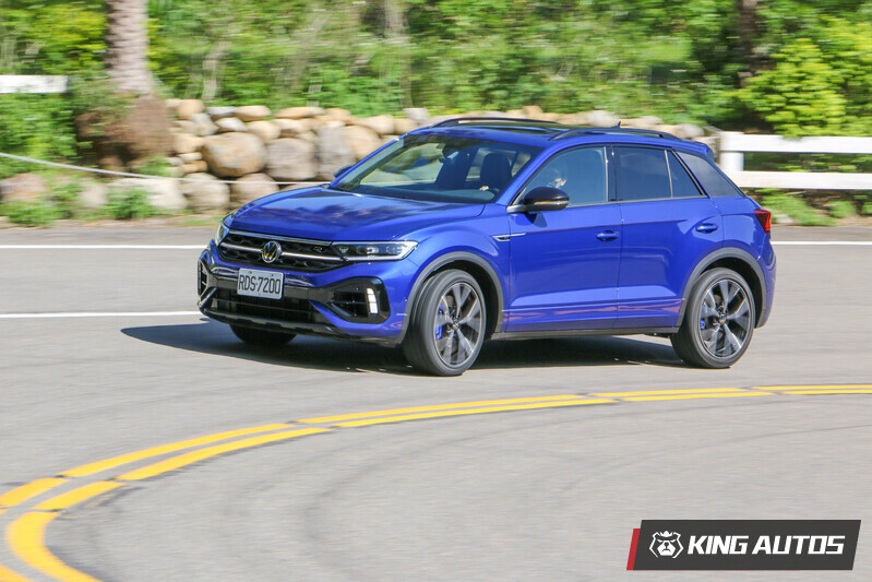 《Volkswagen T-Roc R》試駕報導｜兩百萬內沒對手 300匹性能小休旅車 無關入門 性能至上