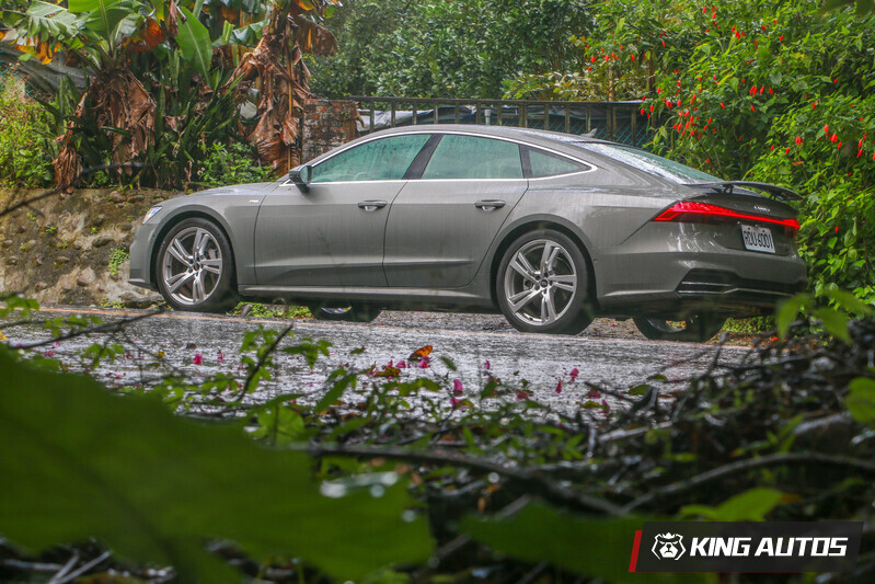 《Audi A7 Sportback 55 TFSI quattro S line運動版》試駕報導｜V6引擎動力飽滿 前後五連桿懸吊帶來優異行車質感