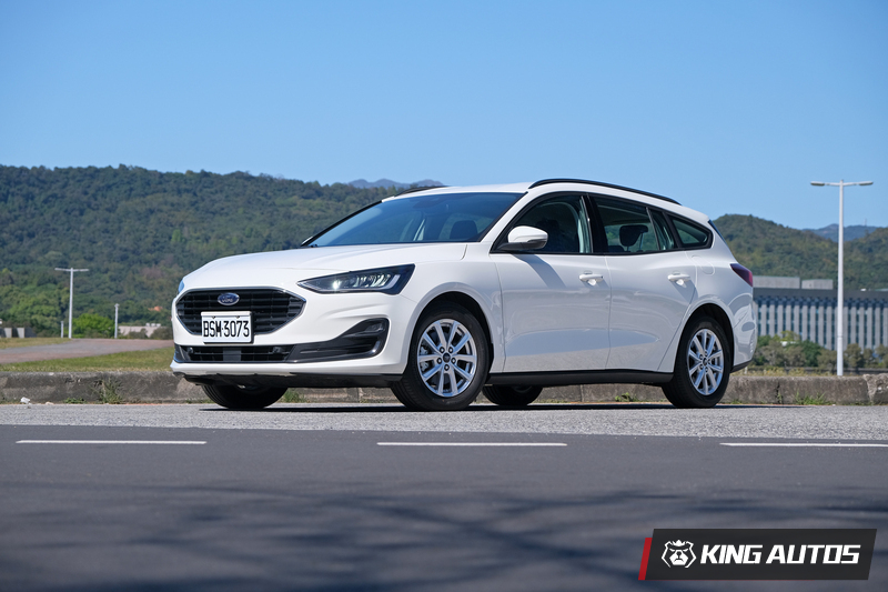 《Ford Focus Wagon》入門X車型試駕︱市場最親民、不用90萬的國產碗公值得入手嗎？