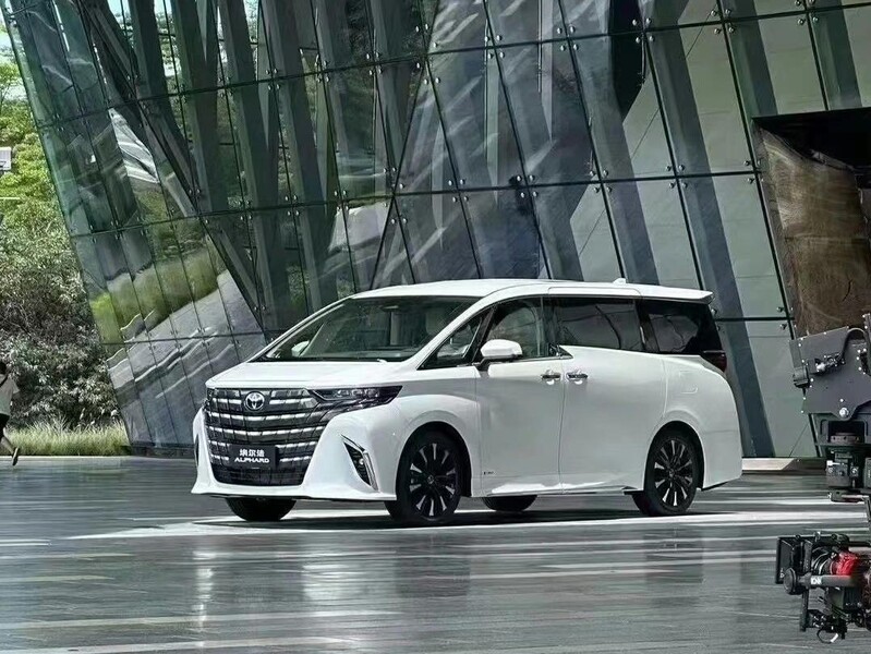 台灣6月21號發表｜新世代《Toyota Alphard》內外觀&動力編成搶先看