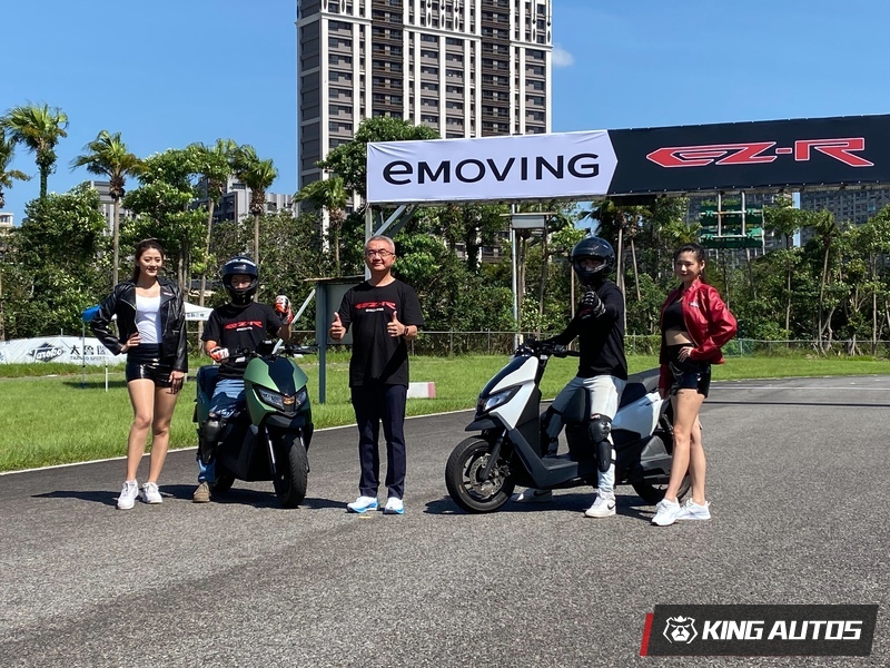旗艦機款 10萬元內｜《eMOVING EZ-R》獨自研發馬達 搭配Gogoro換電系統