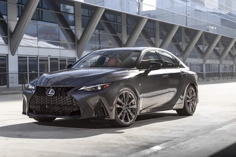 外傳《Lexus IS》將有第三次小改款｜舊世代平台還能搞啥新花樣？除了後驅 還有啥能期待？