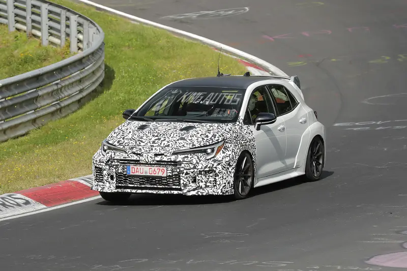 《Toyota GR Corolla》才剛小改款 更競技的《GRMN Corolla》已經在賽道暖身