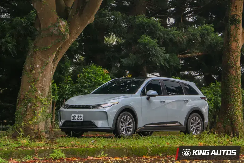 《Luxgen n7 LR 5人亮點版》試駕報導｜變化不大的外觀下 配備更豪華 跑得更穩更遠